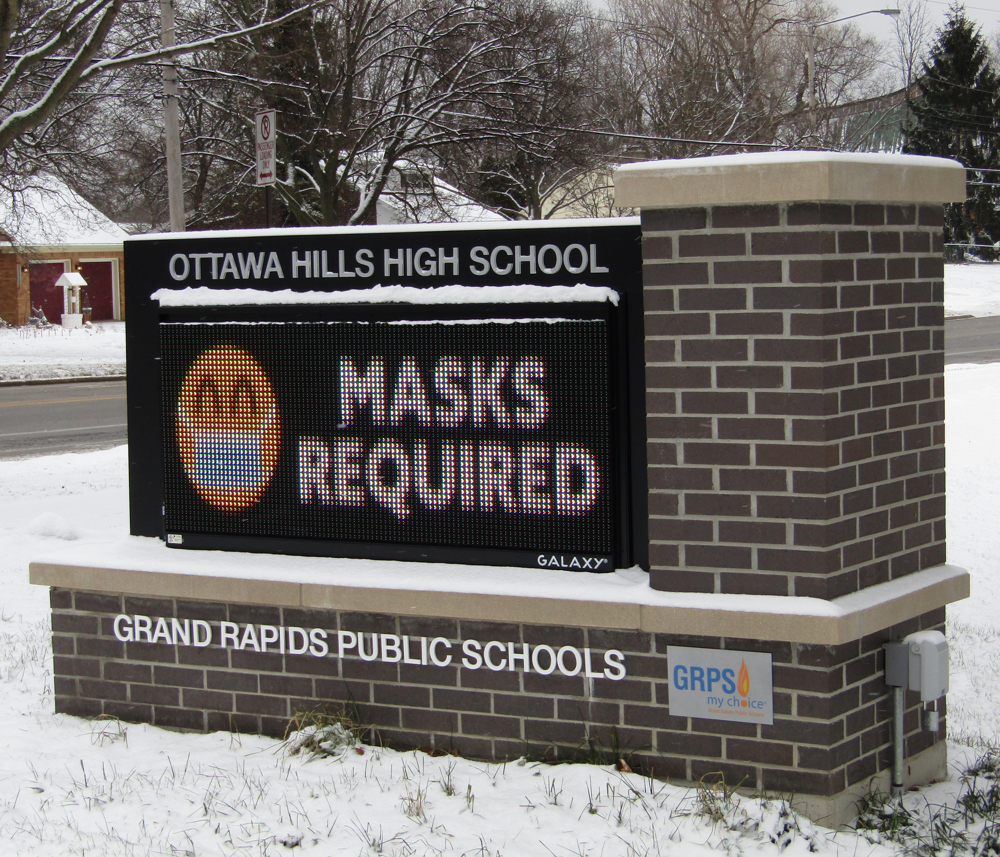 5 common uses for digital signage on your school campus