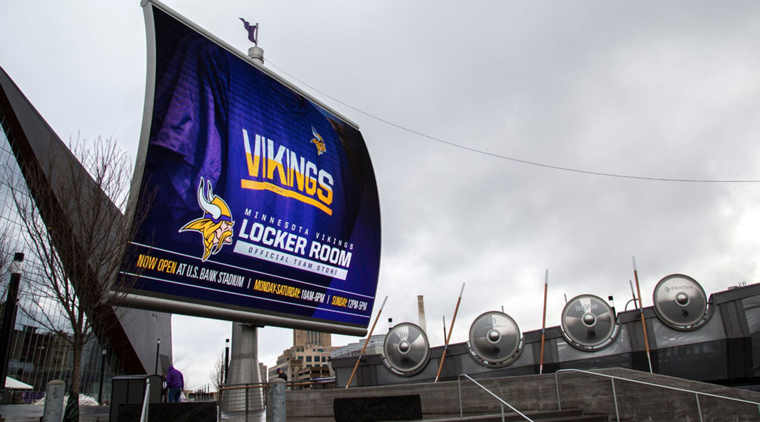 Daktronics Major League Sport Video Scoreboards and Sound Systems