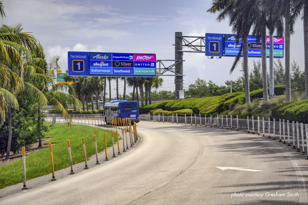 Airport architects help passengers find the way with digital signs