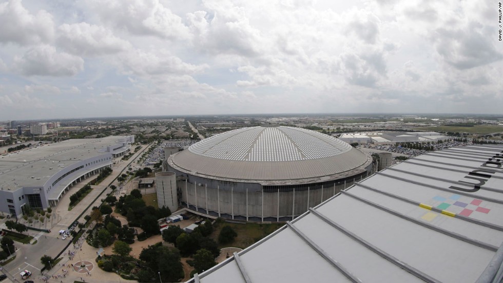 100 Years of American Stadium Design in 5 Minutes