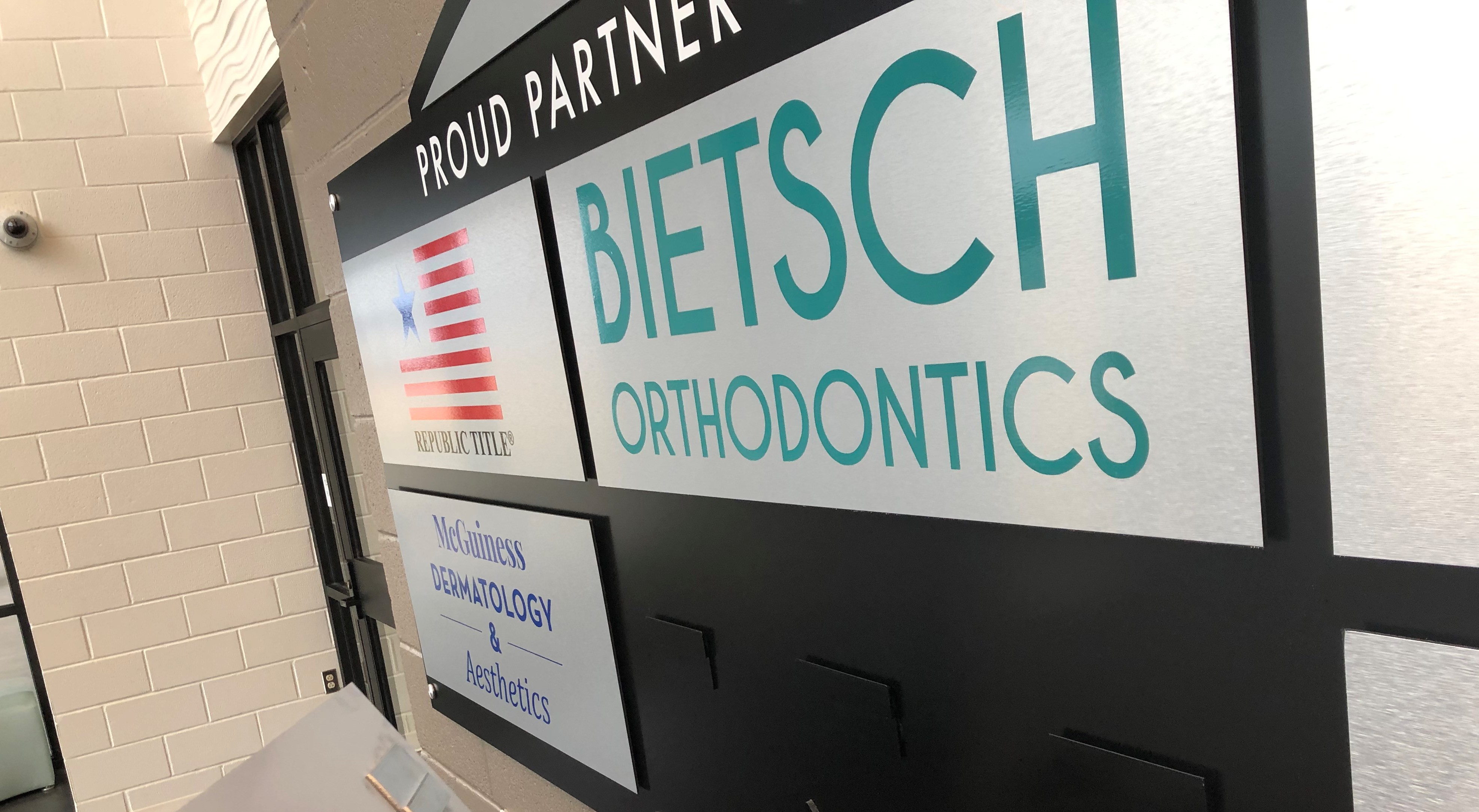 Tips for A Clean, Fresh Look For Your Static Signage