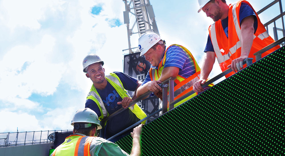 Daktronics :: Scoreboards, LED Video Displays, Message Signs, Billboards